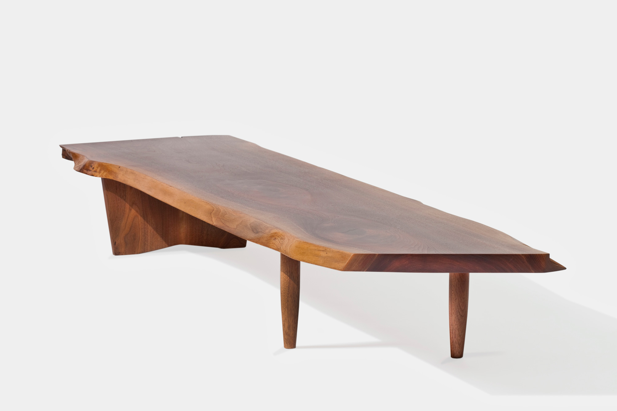 "R" Bench — George Nakashima Woodworkers