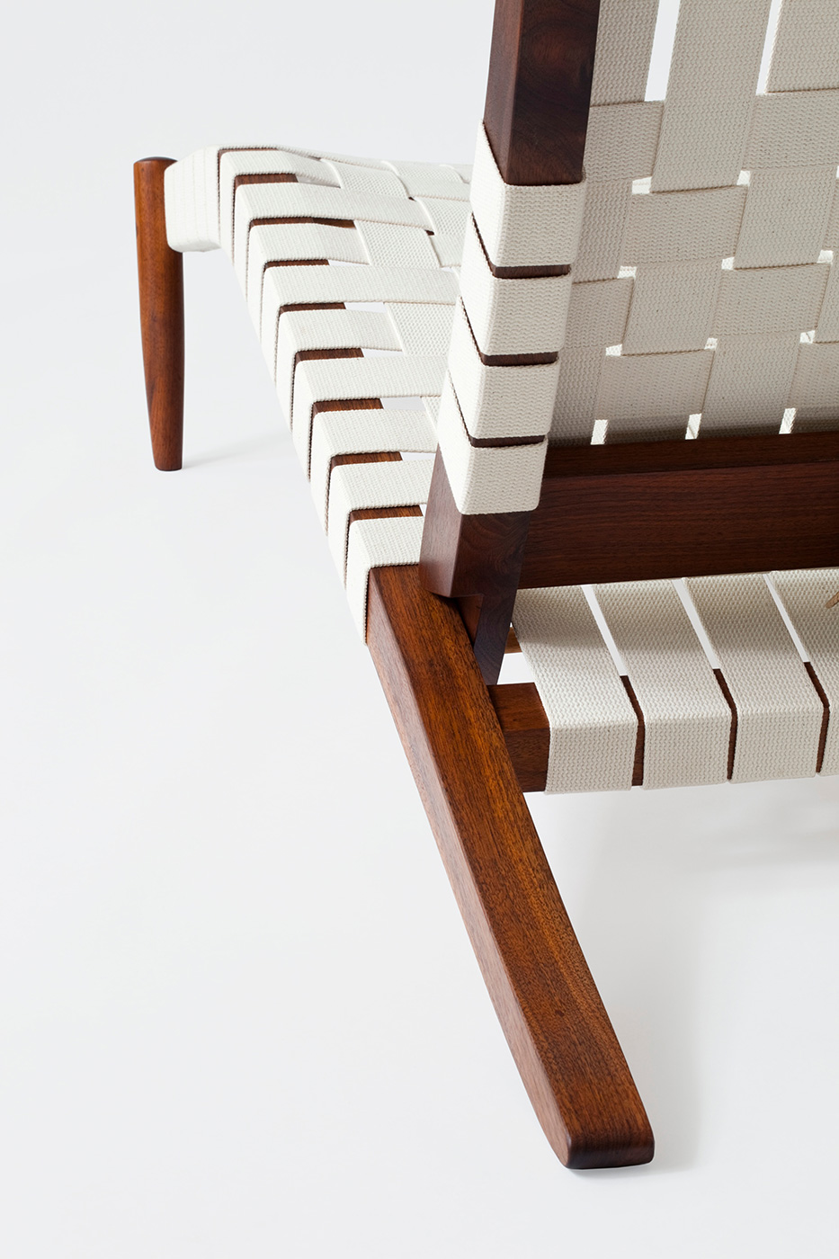 Long Chair — George Nakashima Woodworkers